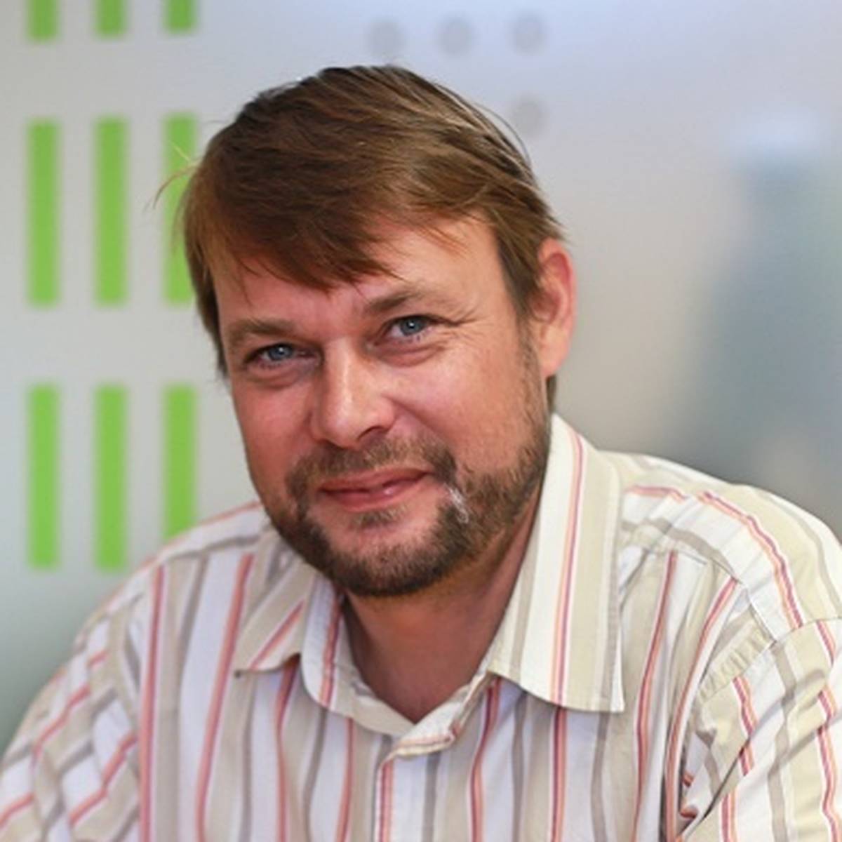 Robert Thacker - Building Business Capability